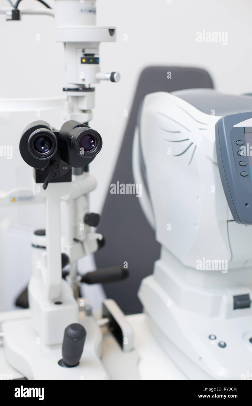 Ophthalmic device hi-res stock photography and images - Alamy