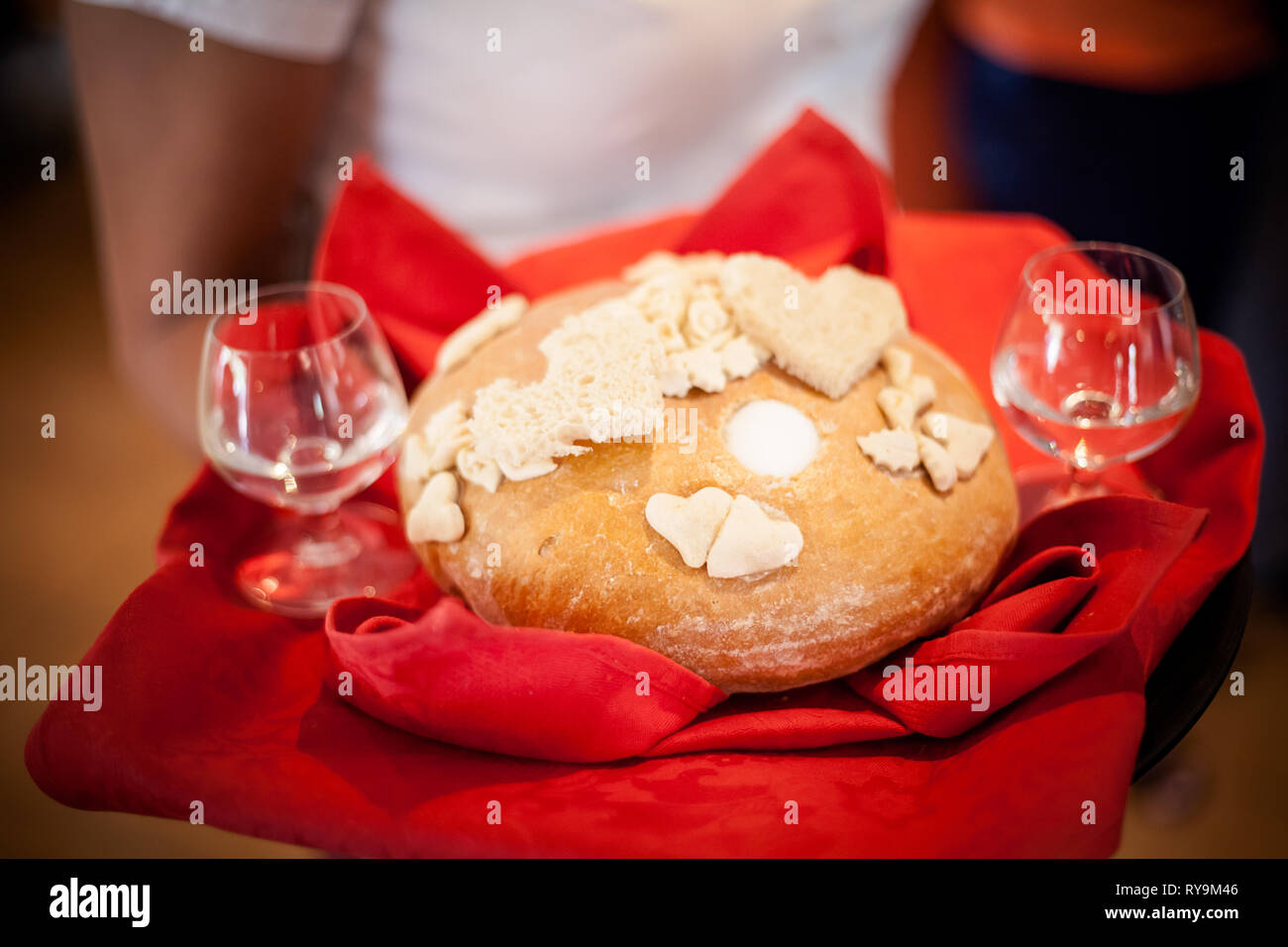 Wedding bread with salt detail - traditional polish inviting to Bride ...