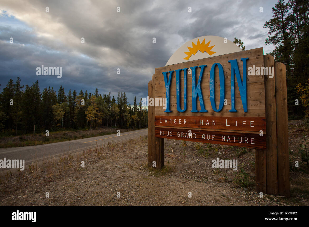 British columbia yukon border hi-res stock photography and images - Alamy