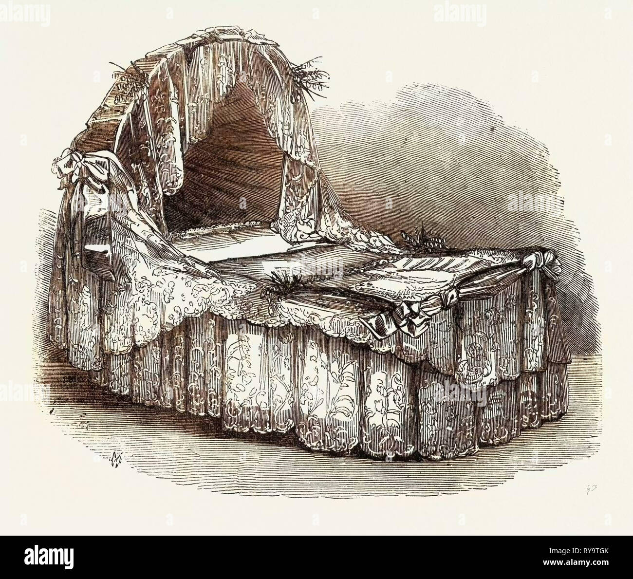 Bassinette hi-res stock photography and images - Alamy