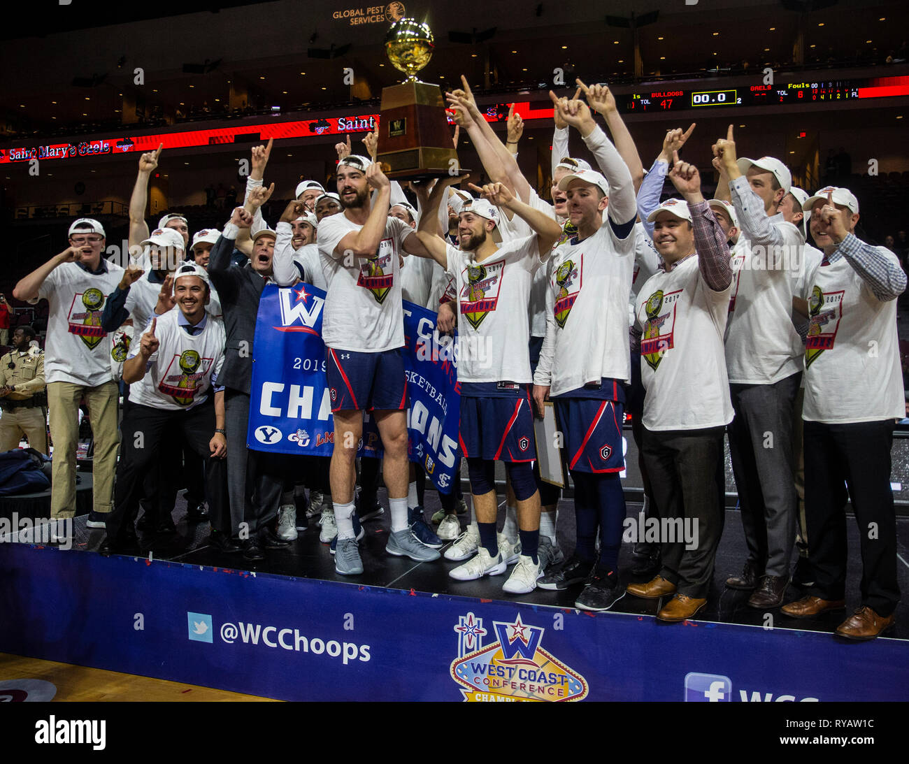 West coast conference mens basketball hi-res stock photography and ...