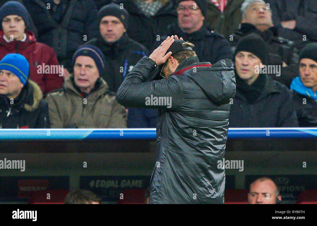 Angry football manager hi-res stock photography and images - Alamy