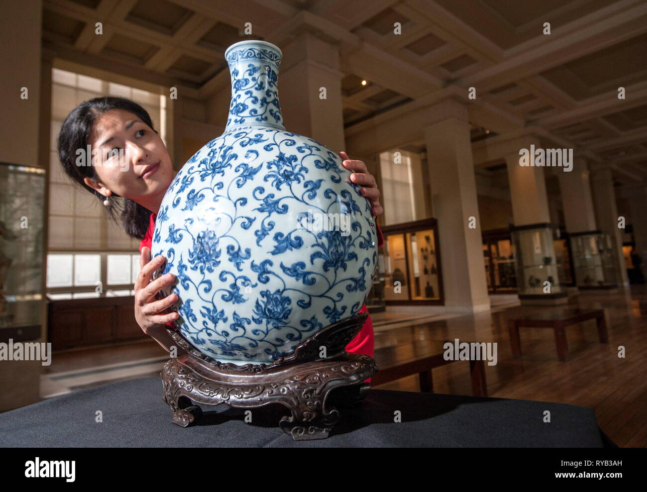 50 years that changed china exhibition hi-res stock photography and ...