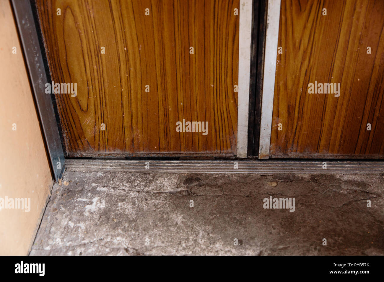 Old elevator control panel hi-res stock photography and images - Alamy