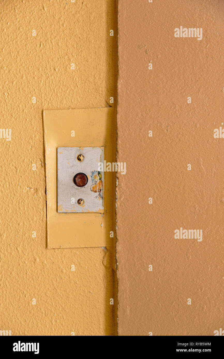 Lift hall call hi-res stock photography and images - Alamy