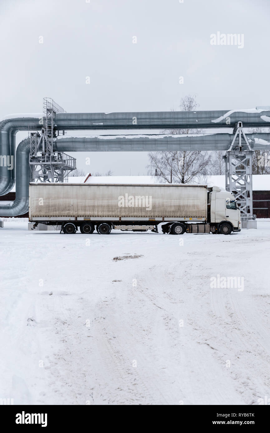 Billboard truck equipment hi-res stock photography and images - Alamy