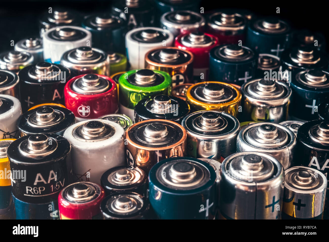 How to re cycle old batteries hi-res stock photography and images - Alamy