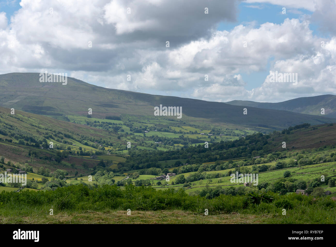 Dentdale landscape hi-res stock photography and images - Alamy