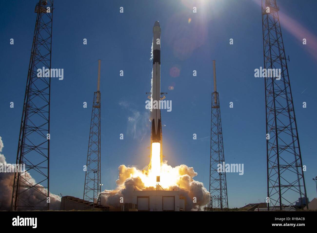 Crs 16 hi-res stock photography and images - Alamy