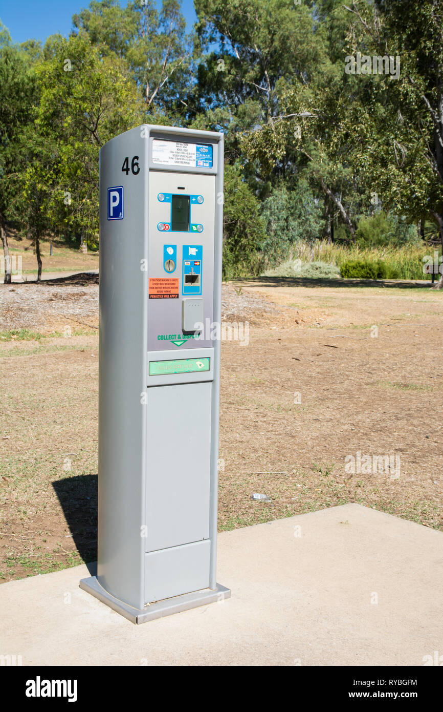 Parking ticket pay machine hi-res stock photography and images - Alamy