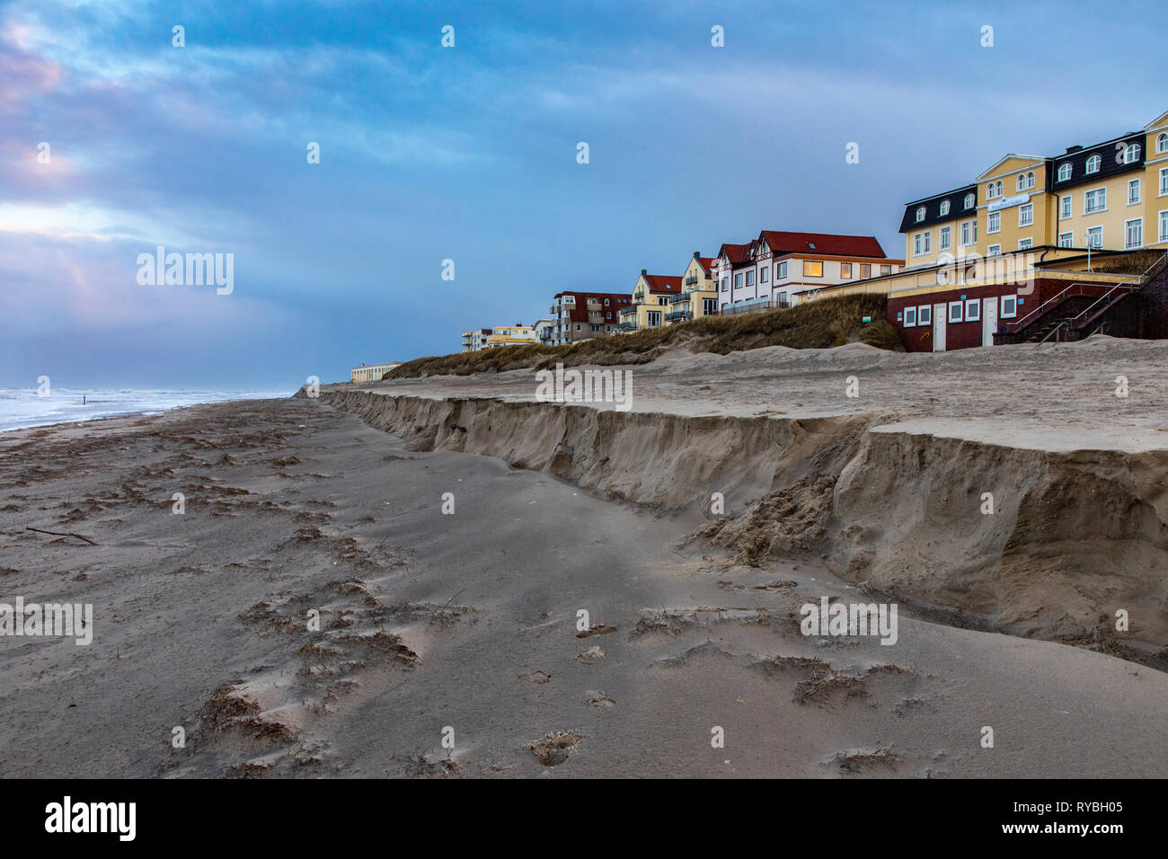 Ostfriesland, island Wangerooge, winter, beach, storm, a storm surge ...