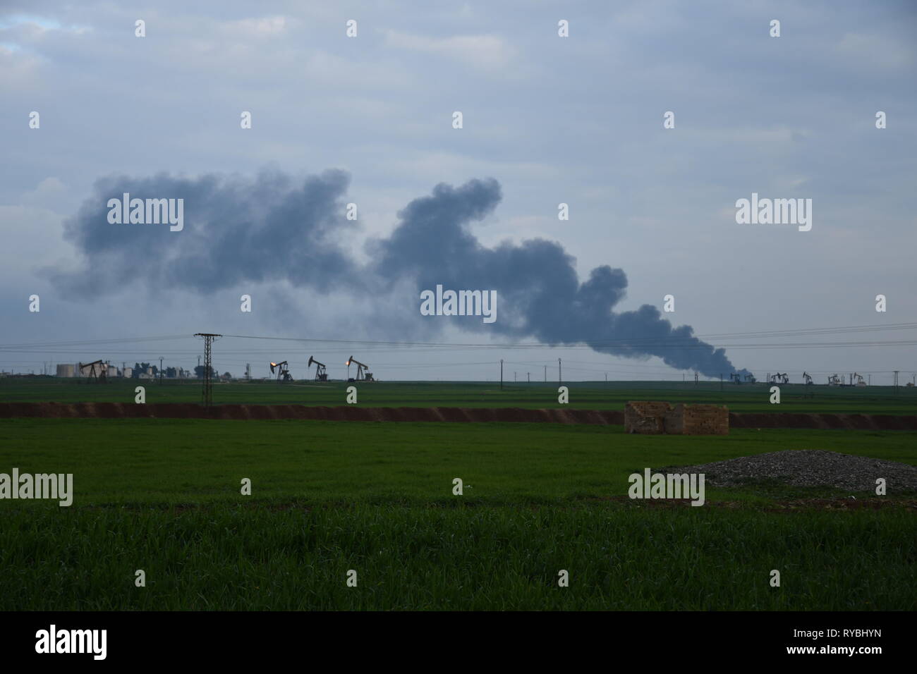 Revolution rojava hi-res stock photography and images - Alamy