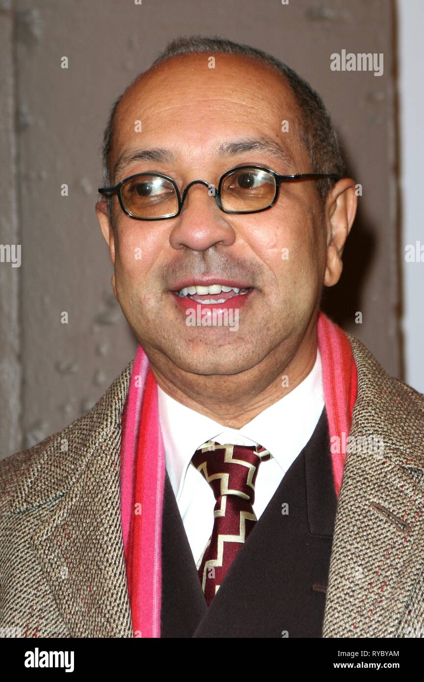 George c wolfe hi-res stock photography and images - Alamy