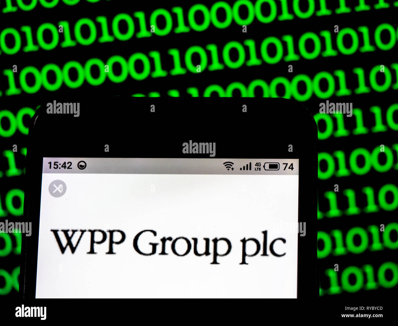 WPP plc company logo seen displayed on smart phone Stock Photo - Alamy