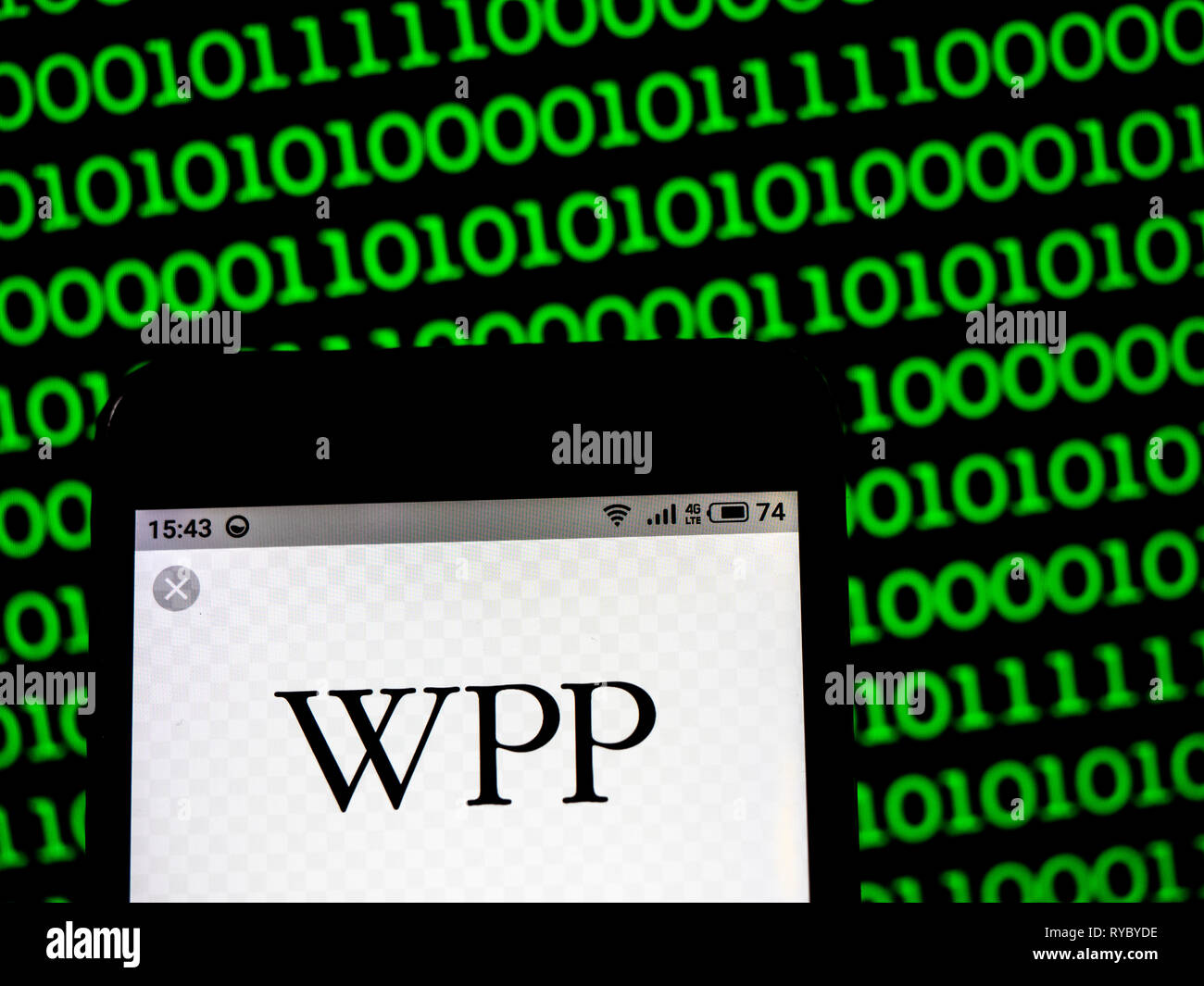 WPP plc company logo seen displayed on smart phone Stock Photo - Alamy