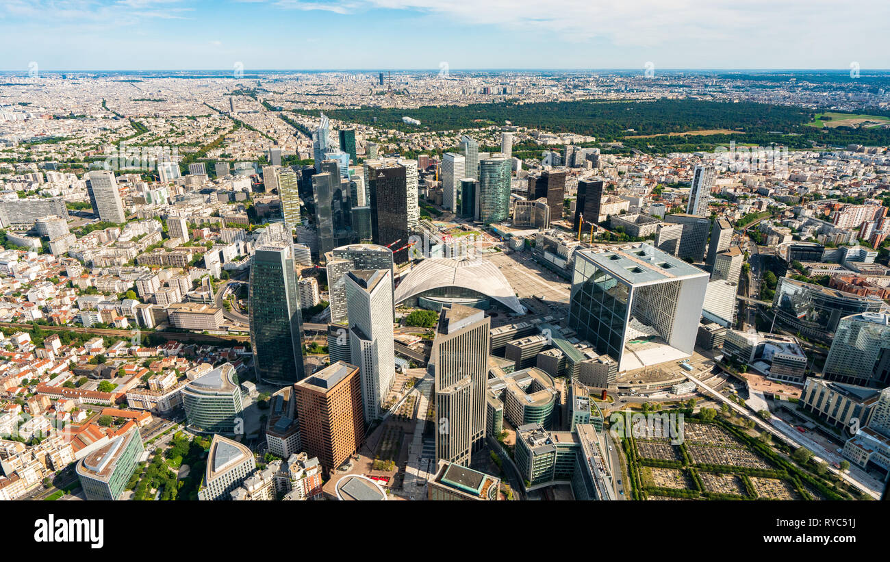 Champs elysees louvre district hi-res stock photography and images - Alamy