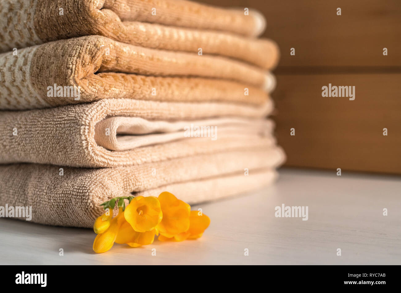 Stack of bath towels hi-res stock photography and images - Alamy