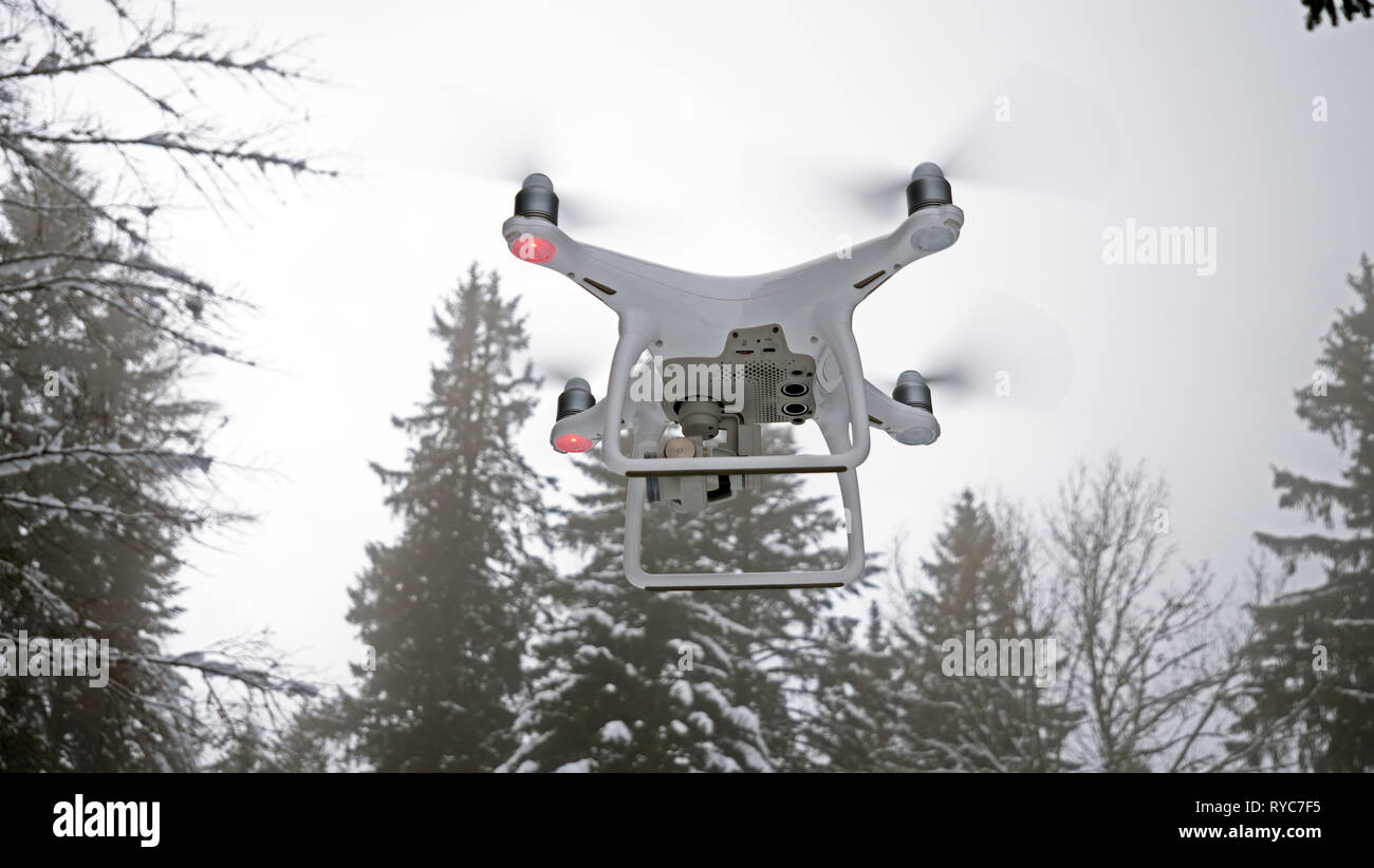 Aerial view snowy forest in hi-res stock photography and images - Alamy