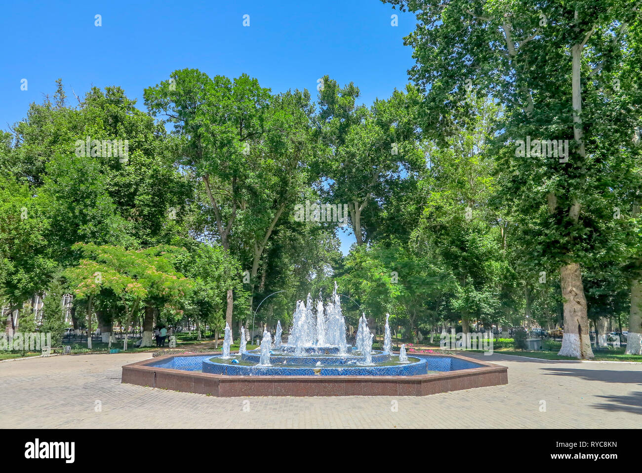 Samarkand University Boulevard Public Park Bulvar Fountain Stock Photo ...