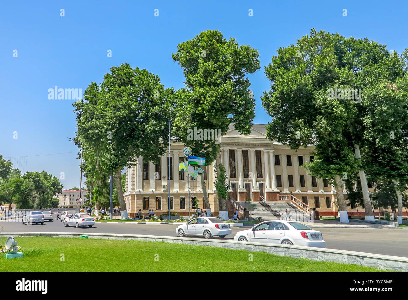 Samarkand University Boulevard Public Park Bulvar Ring Road with View ...