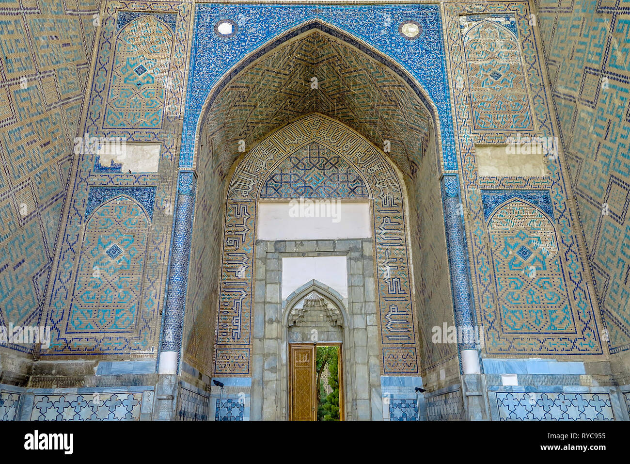 Samarkand Tashkent Road Bibi Khanym Mosque Main Gate Entrance Iwan View ...