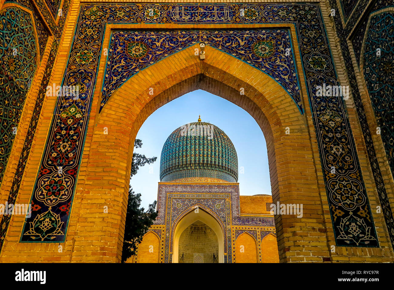 Samarkand Gur-e Amir Complex Mausoleum Main Gate Entrance View Iwan ...
