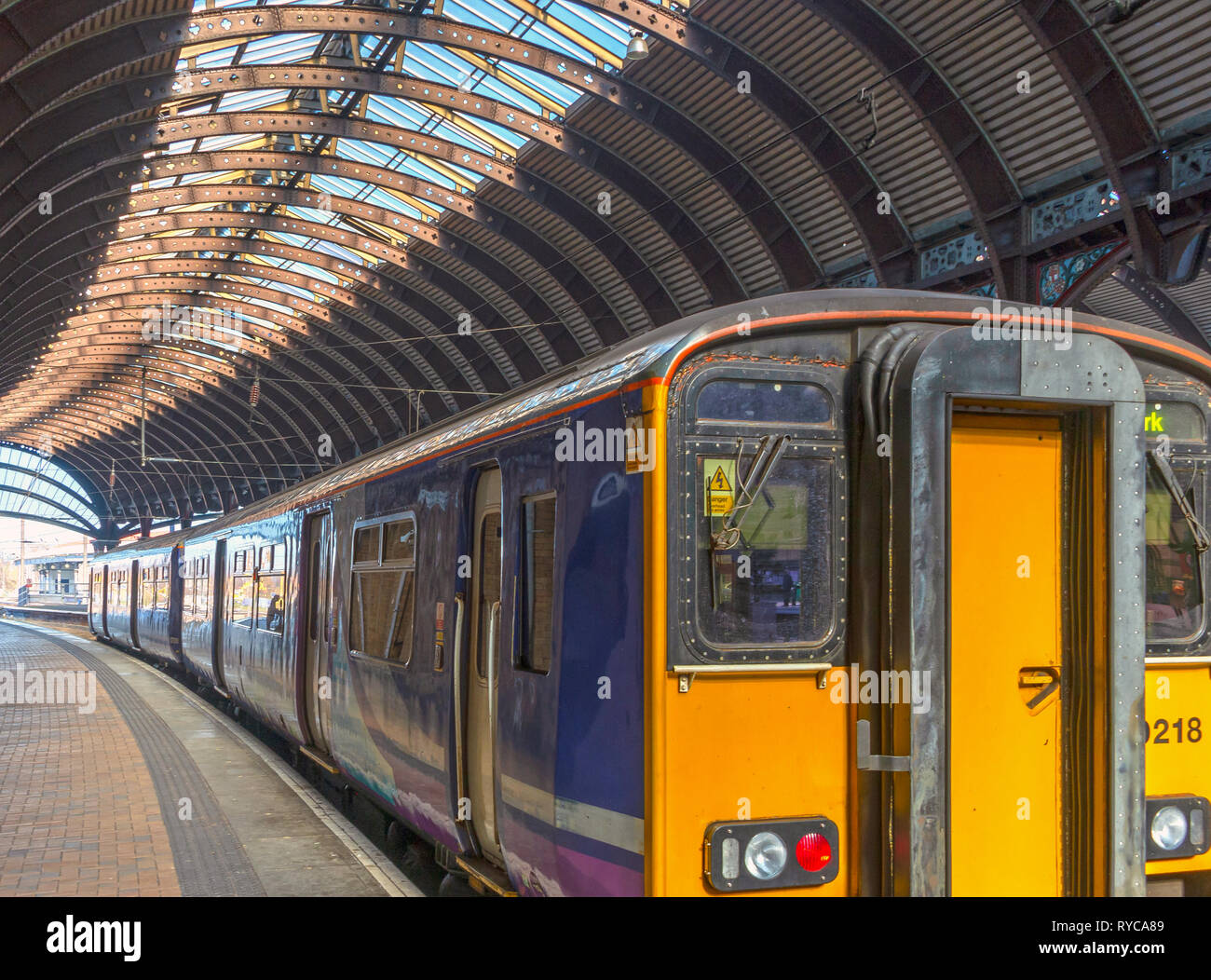 Curved windscreen hi-res stock photography and images - Alamy