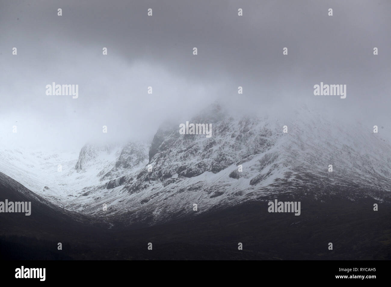 Uks highest mountain ben hi-res stock photography and images - Alamy