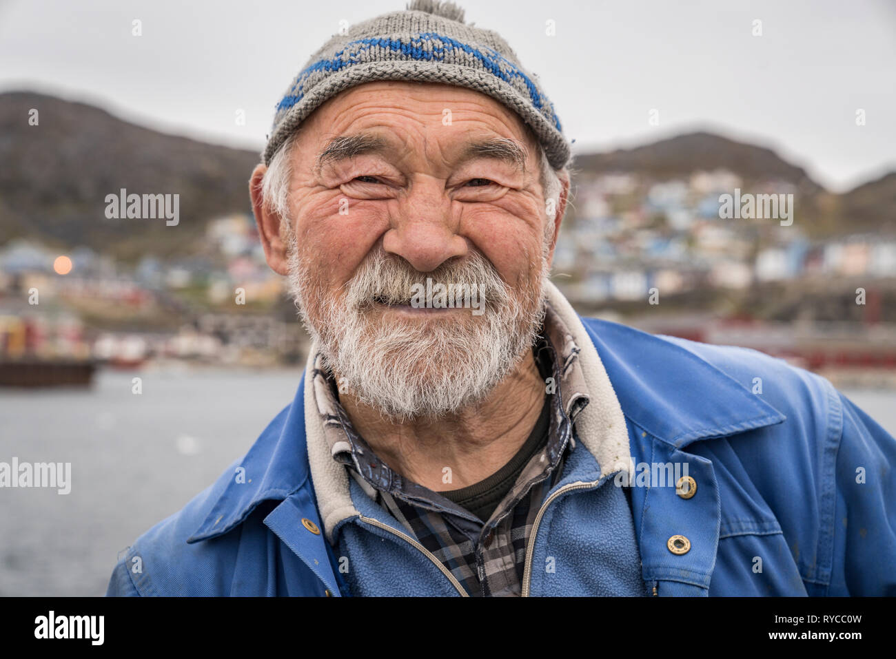 Man senior eskimo inuit greenland hi-res stock photography and images ...