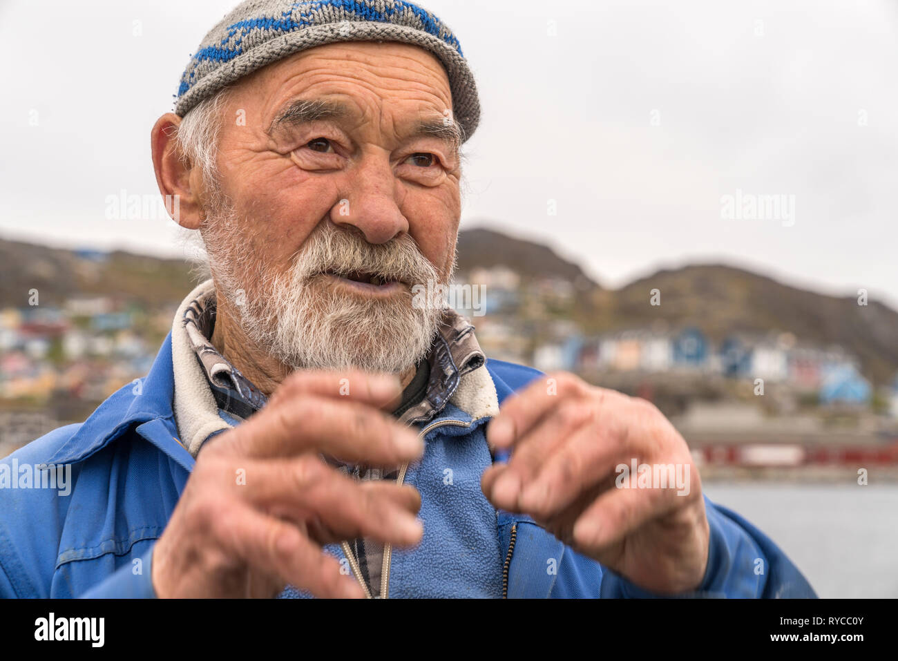 Greenland inuit fishing hi-res stock photography and images - Alamy