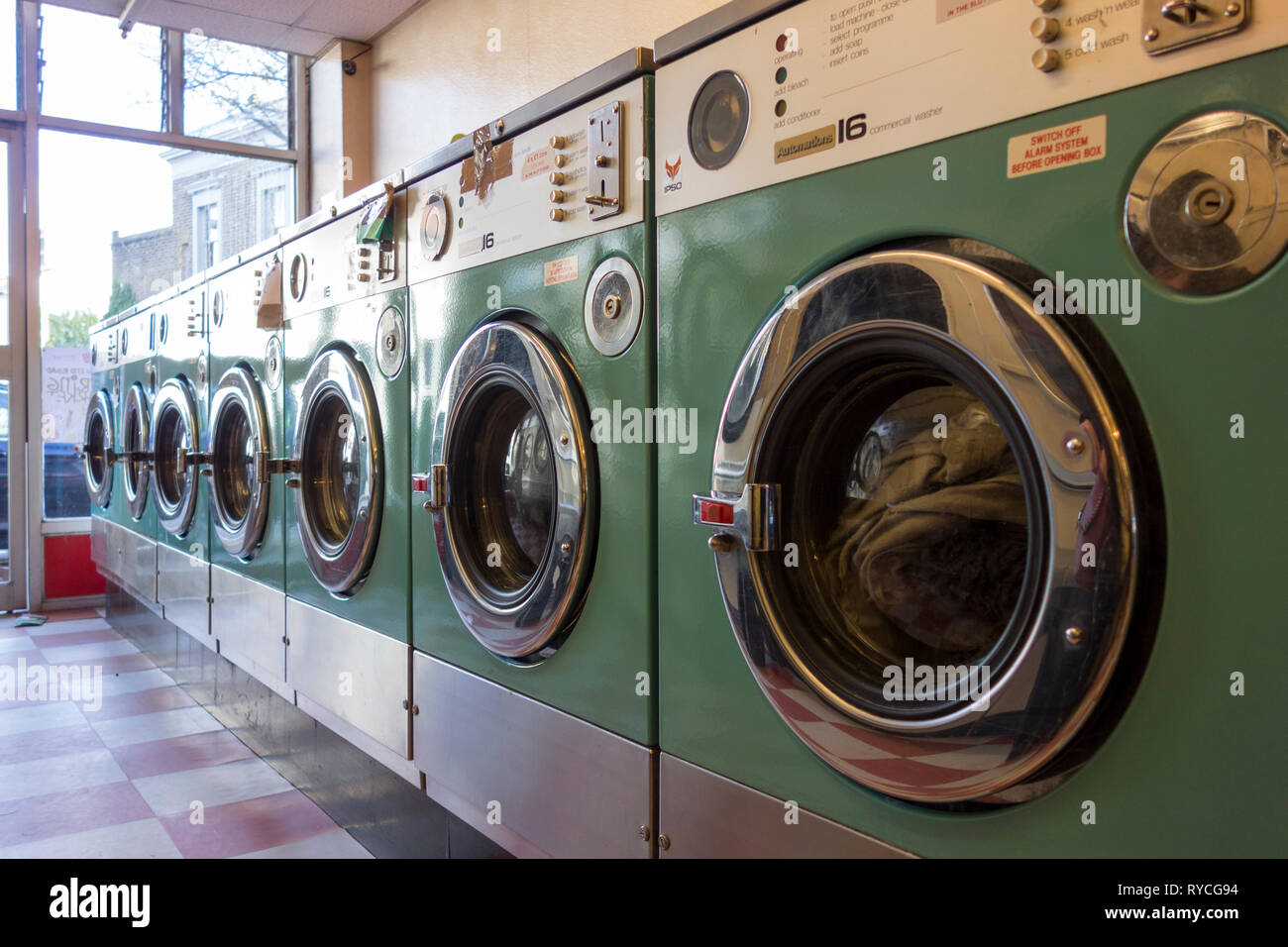 Public laundry london hi-res stock photography and images - Alamy