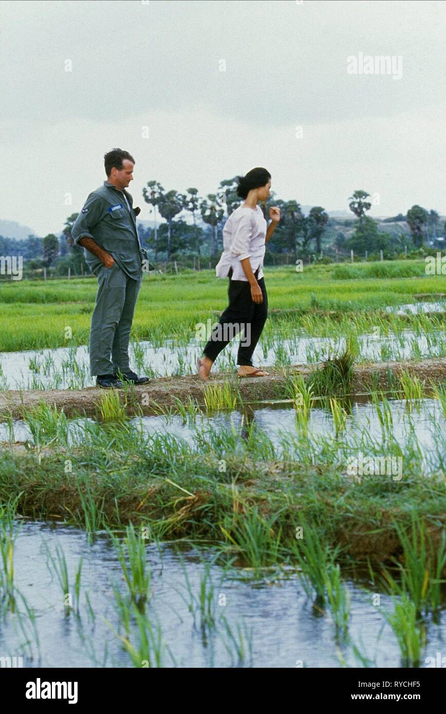 CHINTARA SUKAPATANA, ROBIN WILLIAMS, GOOD MORNING VIETNAM, 1987 Stock ...