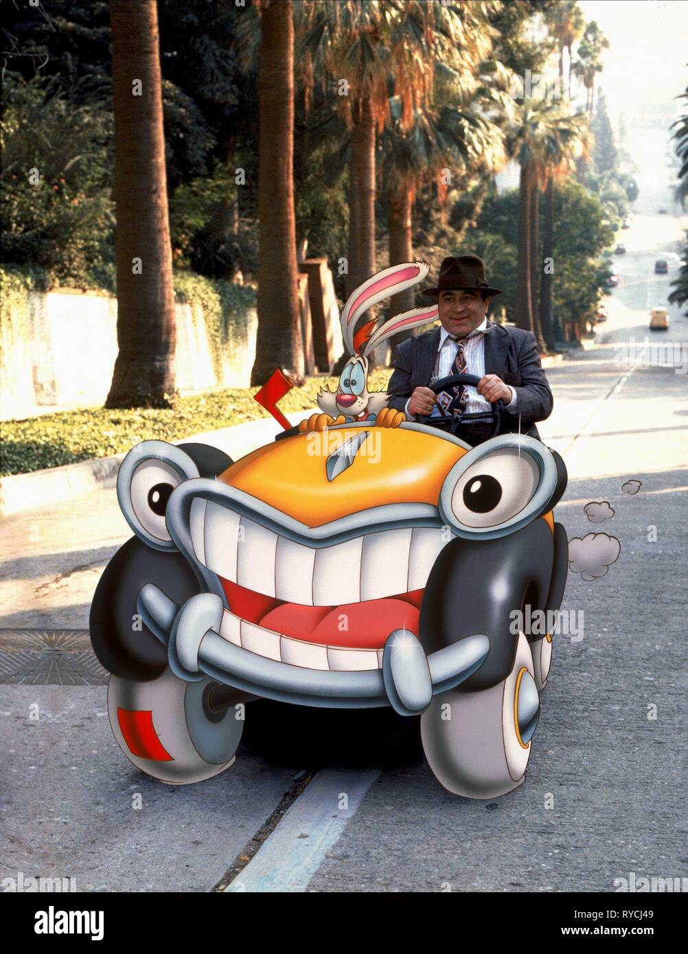 ROGER RABBIT, BOB HOSKINS,BENNY THE CAR, WHO FRAMED ROGER RABBIT, 1988 ...