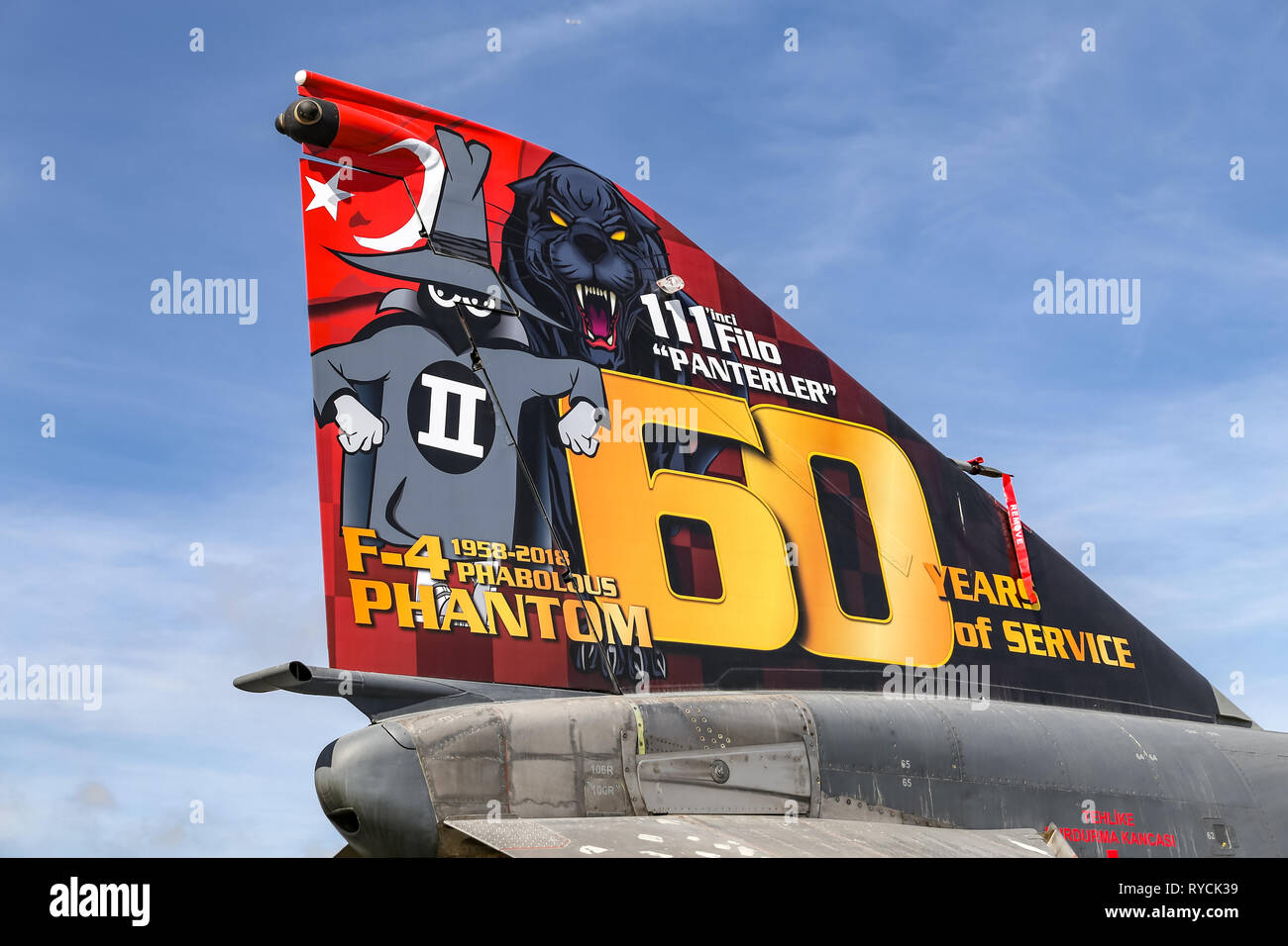 Mcdonnell douglas f 4 phantom ii hi-res stock photography and images ...
