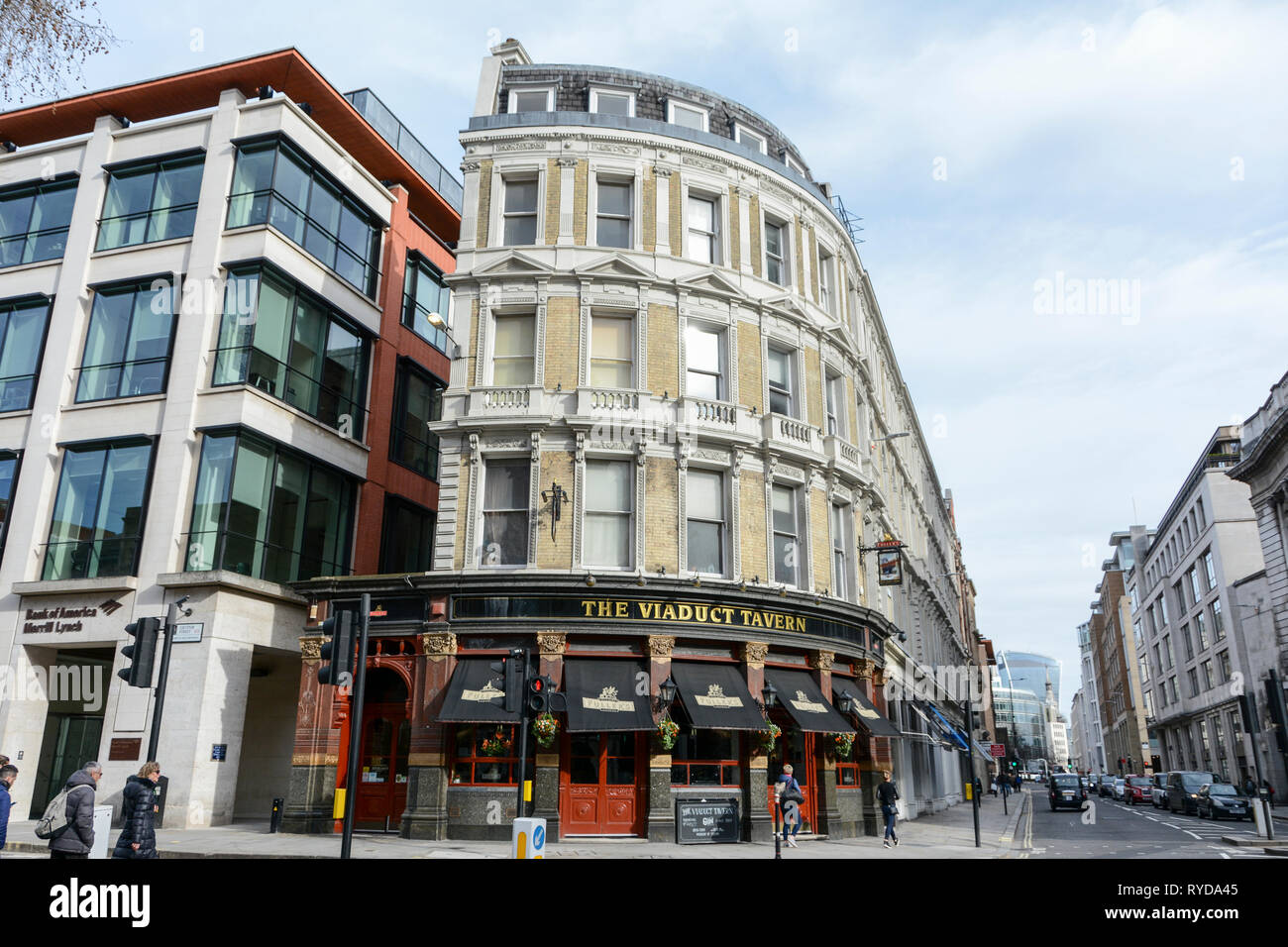The Viaduct Tavern, Newgate Street, London, EC1, UK Stock Photo - Alamy