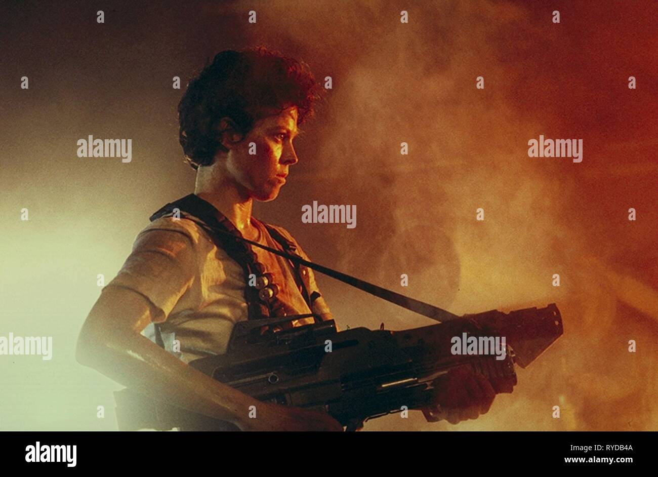 Sigourney weaver aliens hi-res stock photography and images - Alamy