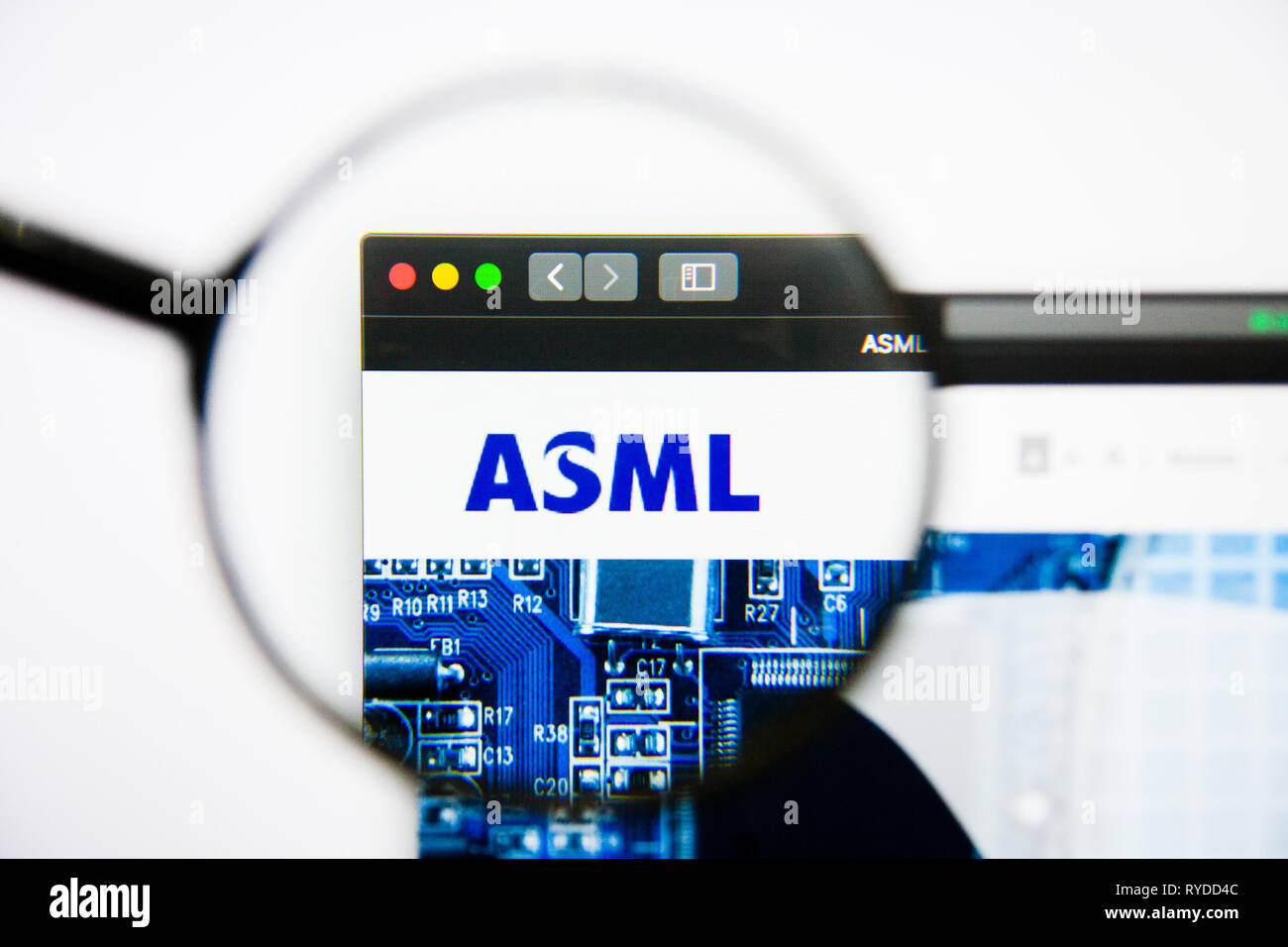 Los Angeles, California, USA - 25 January 2019: ASML Holding website ...