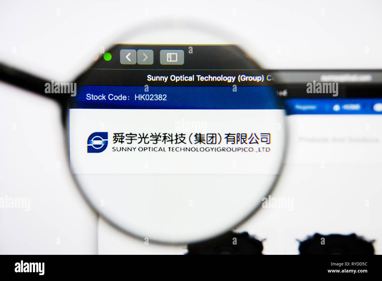 Los Angeles, California, USA - 25 January 2019: Sunny Optical ...