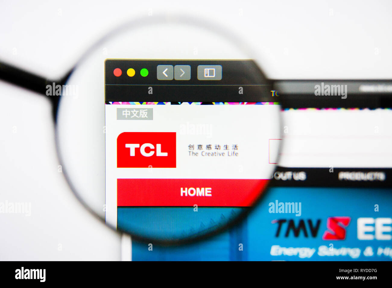 Los Angeles, California, USA - 25 January 2019: TCL Corp website ...