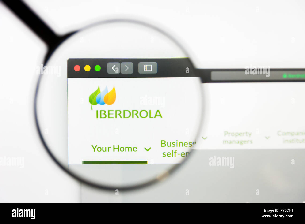 Iberdrola sign hi-res stock photography and images - Alamy