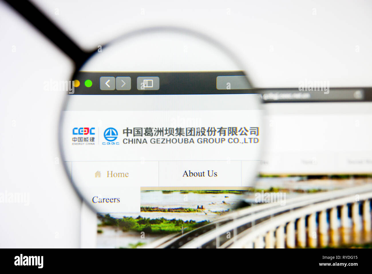 Los Angeles, California, USA - 5 March 2019: China Gezhouba website ...