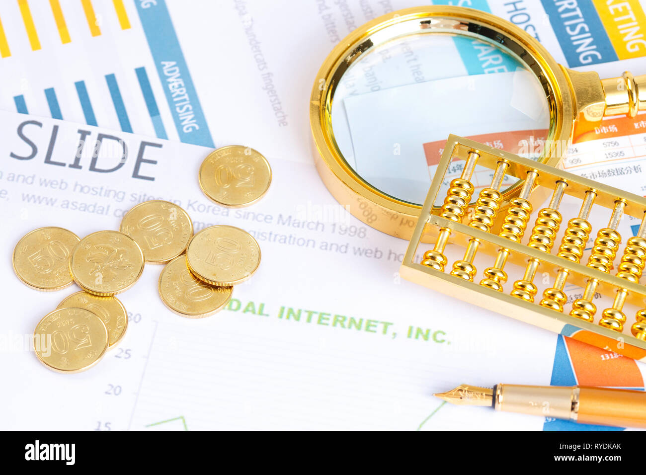 A magnifying glass Stock Photo - Alamy