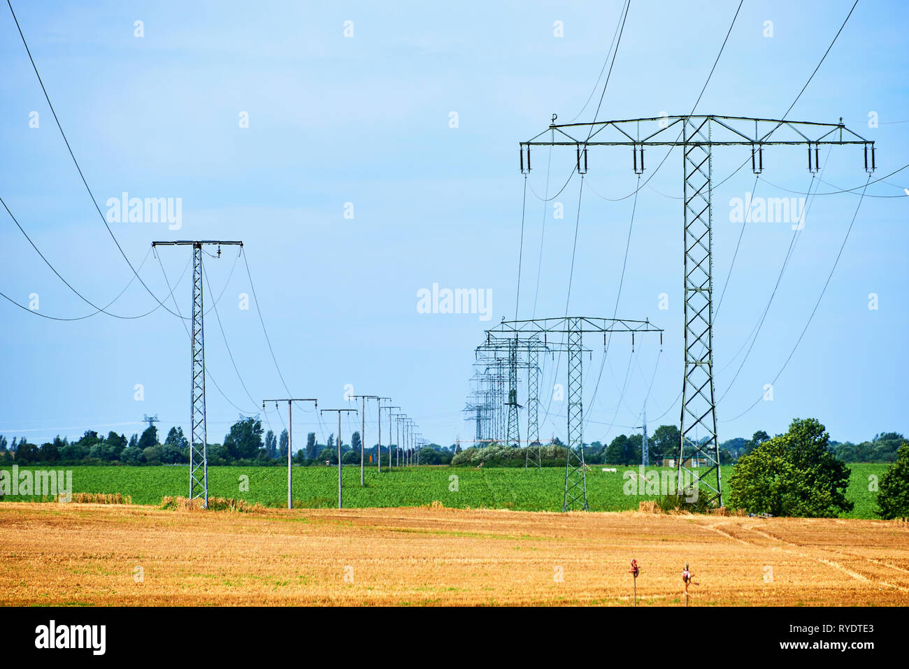 electricity transportation with hgh voltage wire on pylon Stock Photo ...