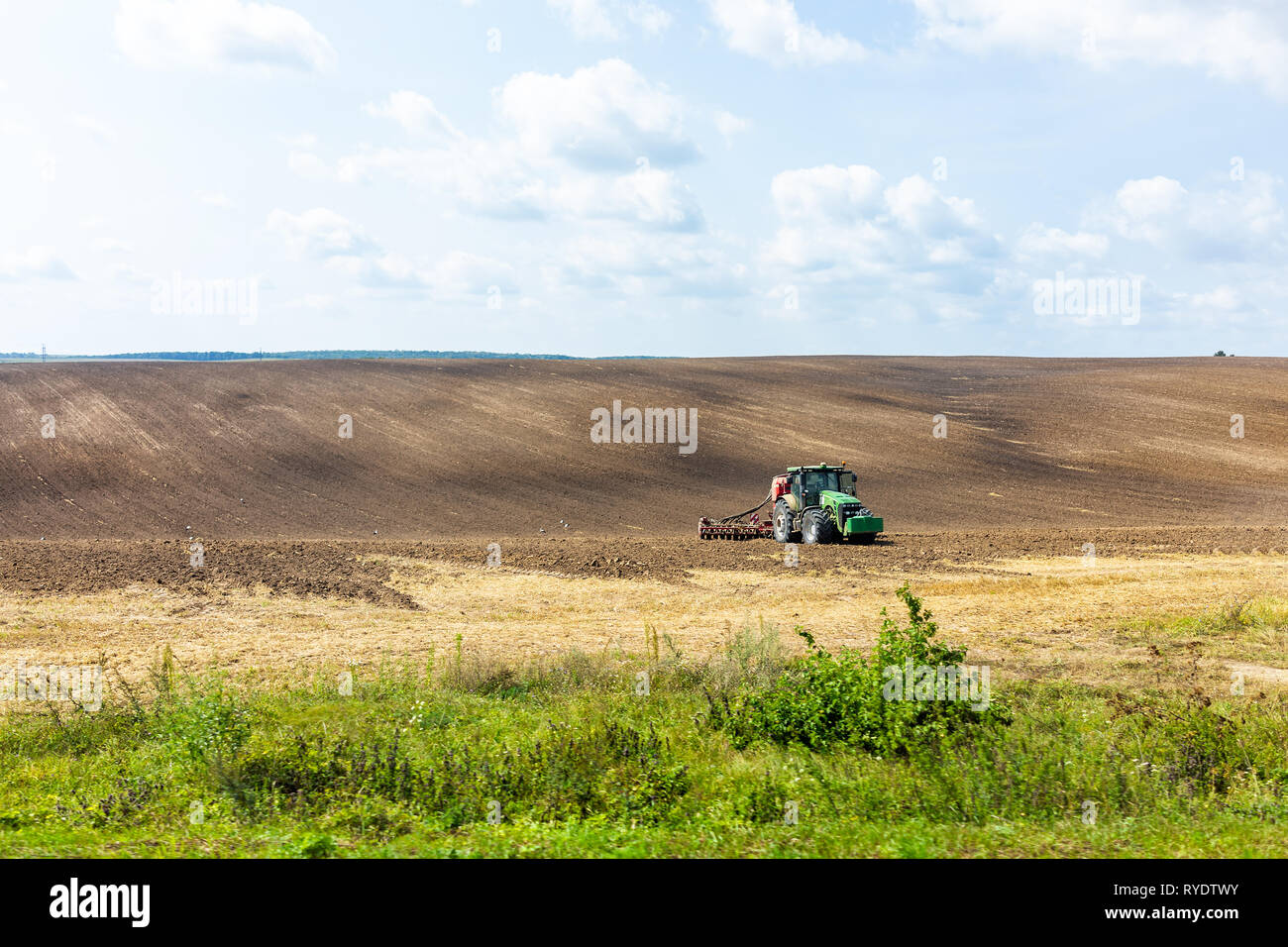 Ukraine agriculture tractor hi-res stock photography and images - Alamy