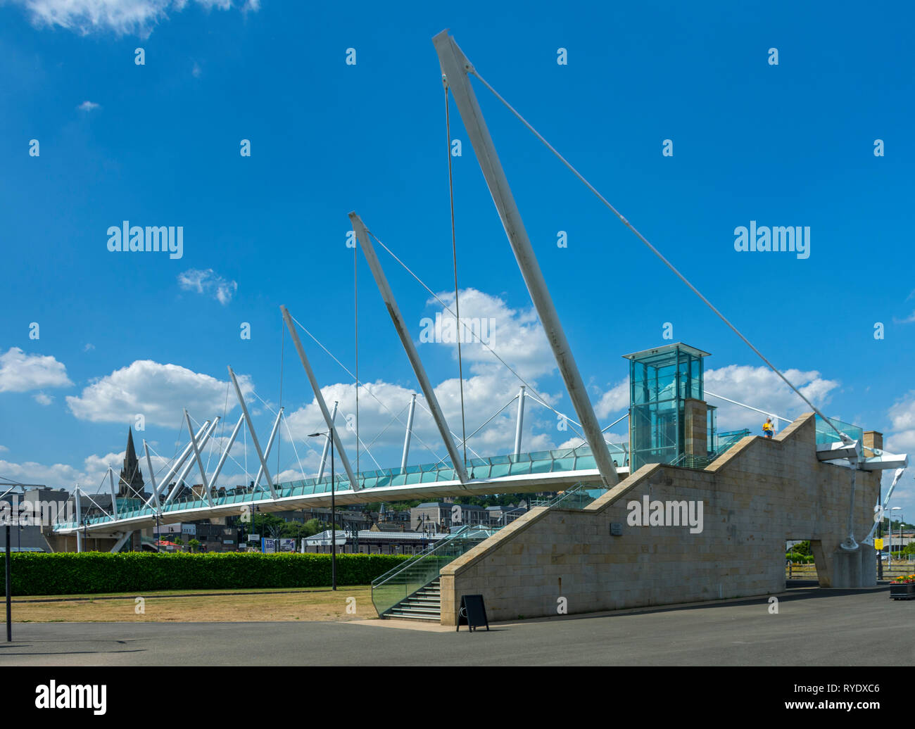 The Forthside Footbridge (Gifford and Wilkinson Eyre 2009), Stirling ...