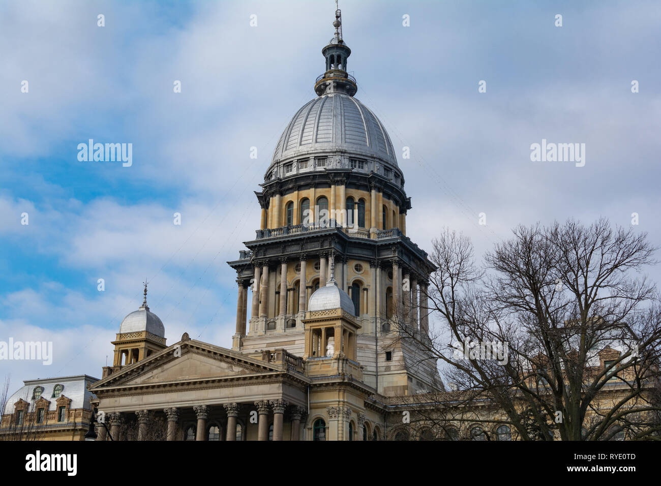 Exterior of the Illinois State Capitol Building. Springfield, Illinois ...