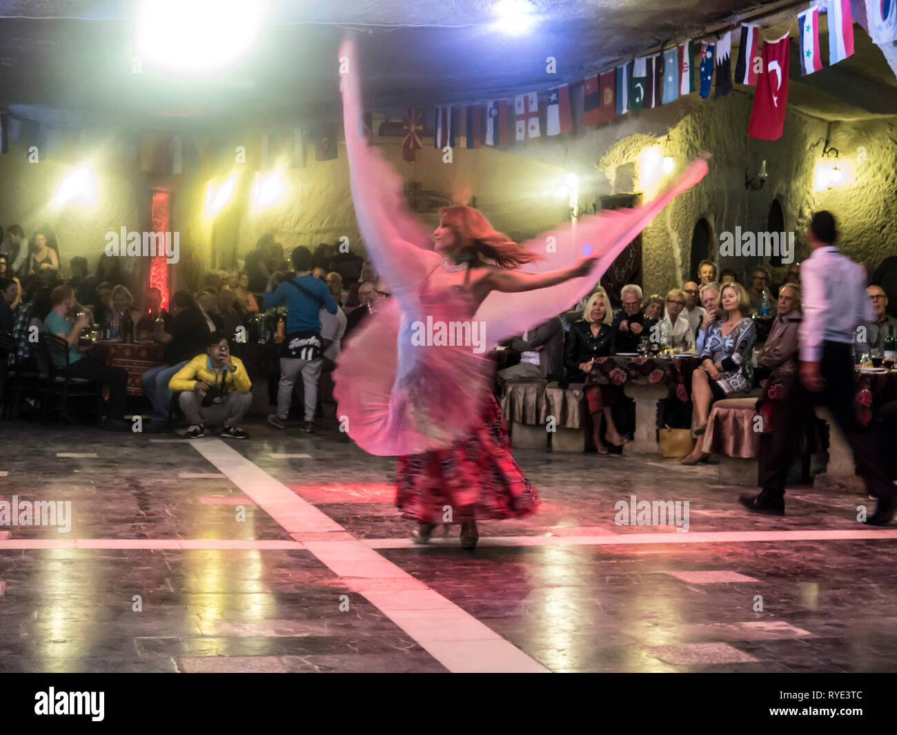 Classical folklore dance in Turkey Stock Photo - Alamy