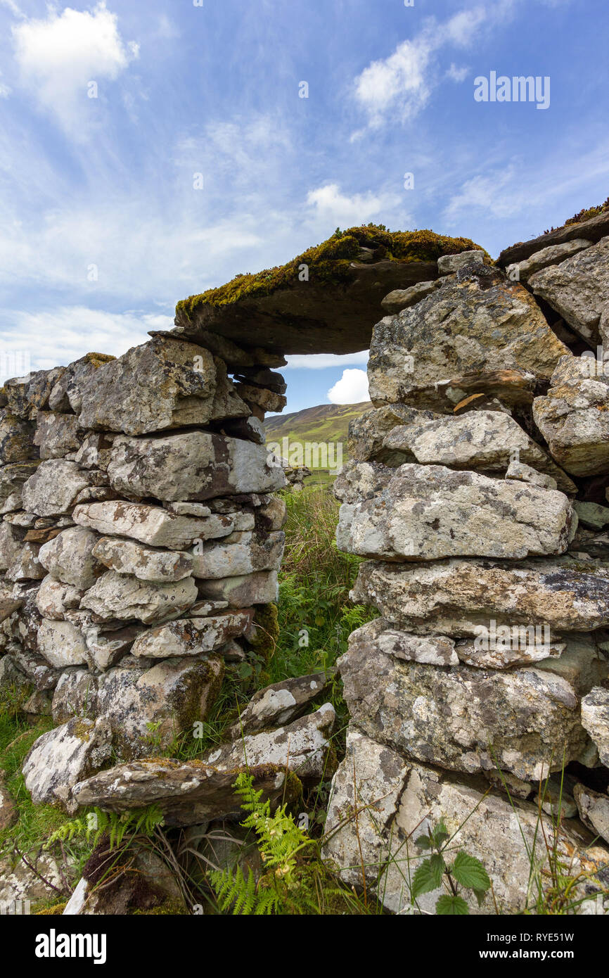 Stone doorway of old ruined croft building, Boreraig, Isle of Skye ...