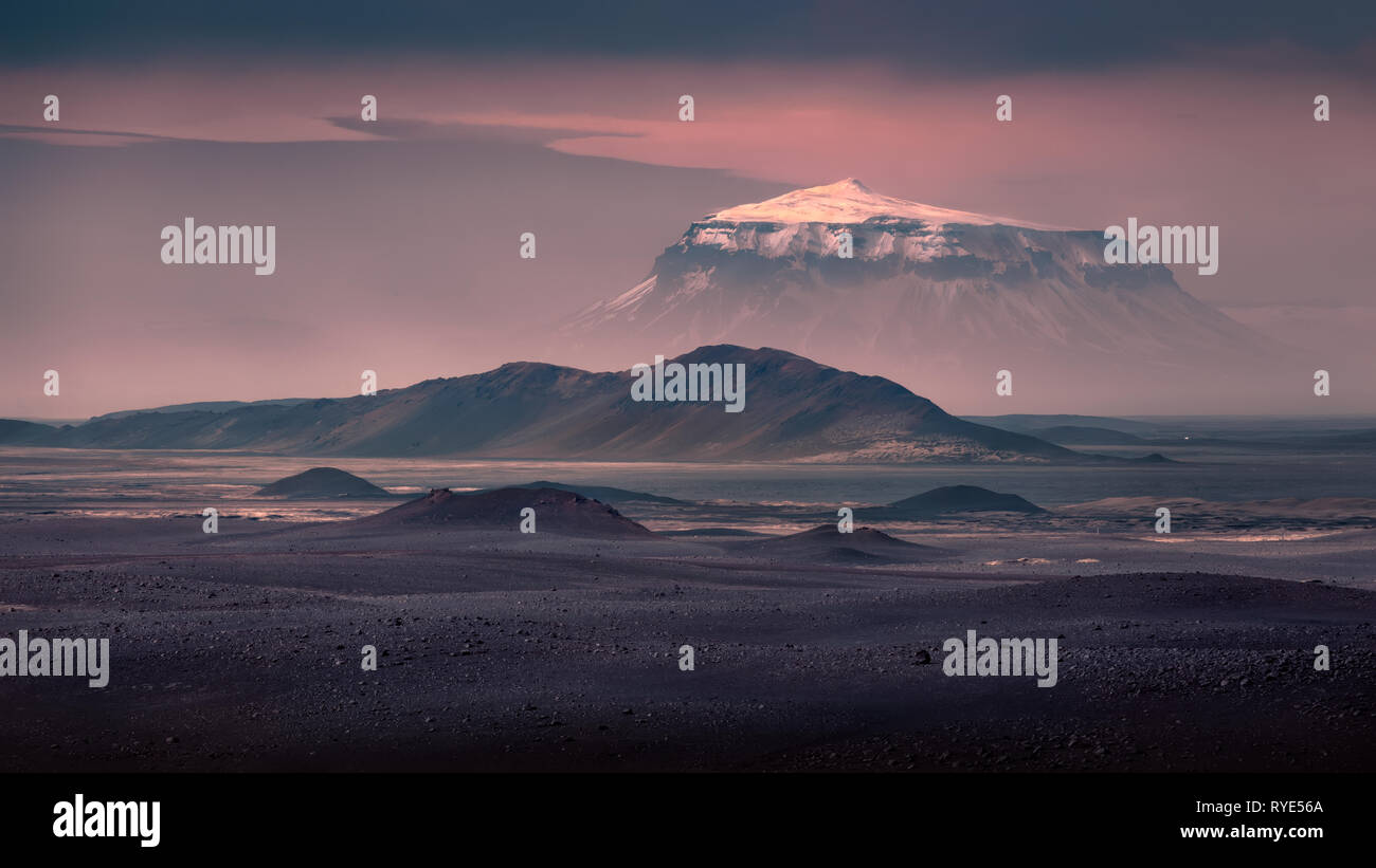 Iceland beautiful scenery hi-res stock photography and images - Alamy