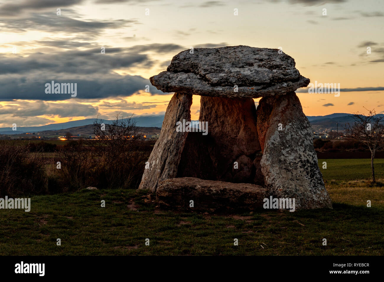 Prehistoric history hi-res stock photography and images - Alamy